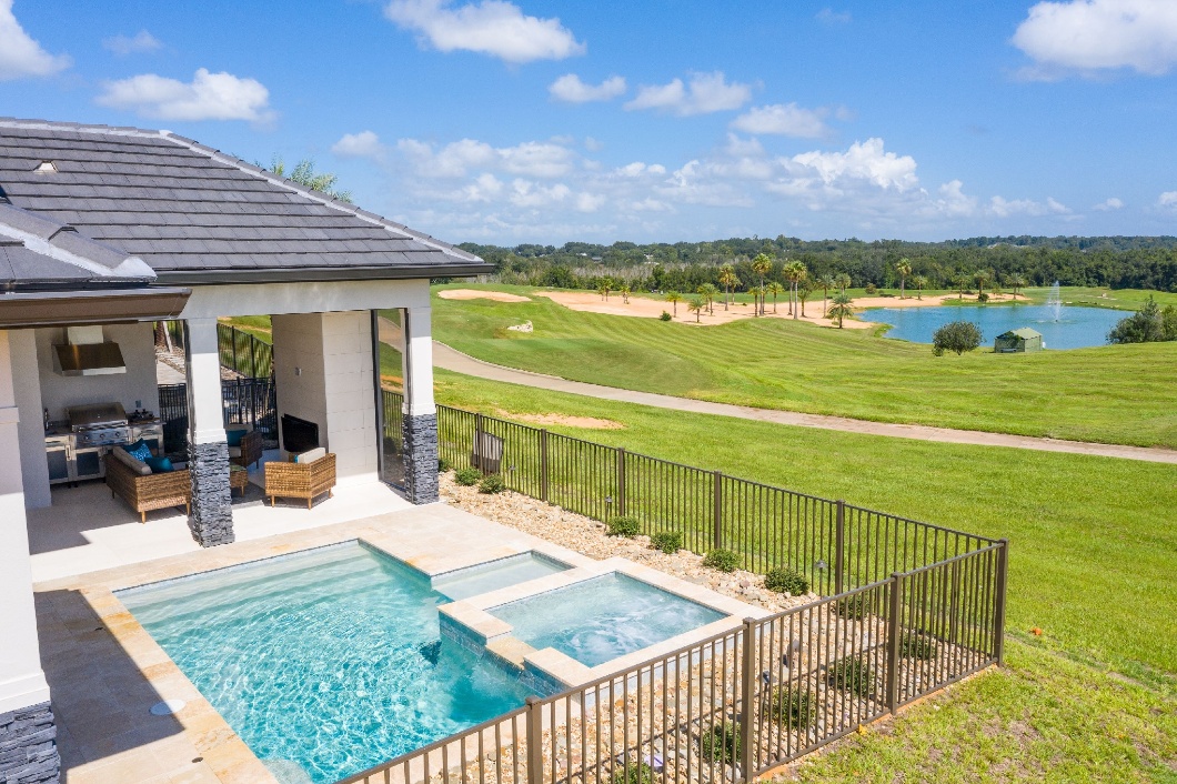 5 Reasons to Love Golf Course Homes